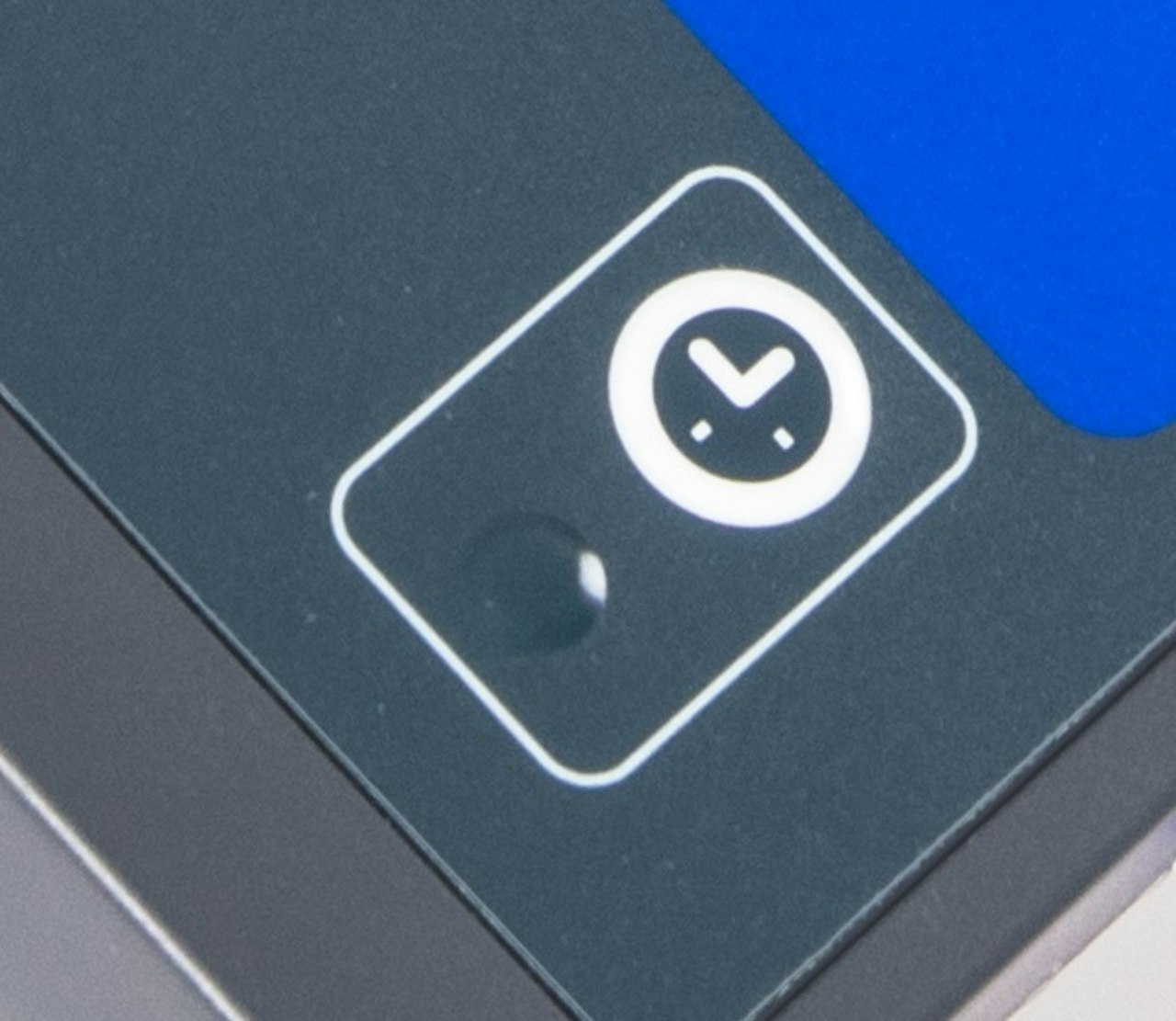 AT4™ Electronic Tourniquet System - AT4 | AneticAid